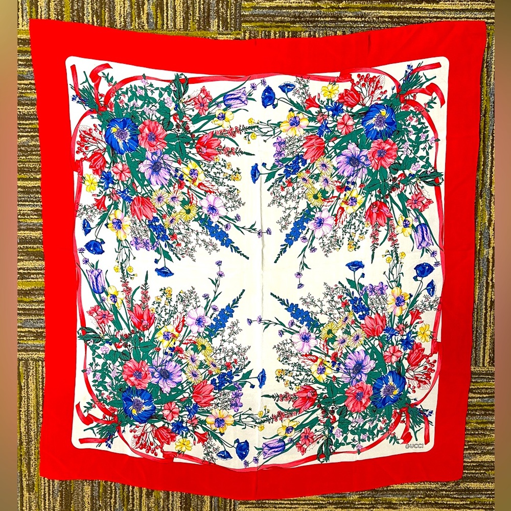 Authentic Gucci Silk Scarf To Wear On Your Neck Or Pu… - Gem